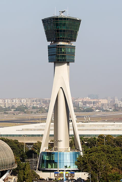FAA Launches Public Tracker for $12.5B ATC Modernization