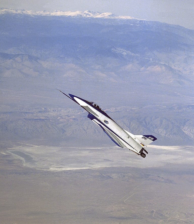 X-31 EFM Crash 1995: How One Pitot Probe Killed a Program