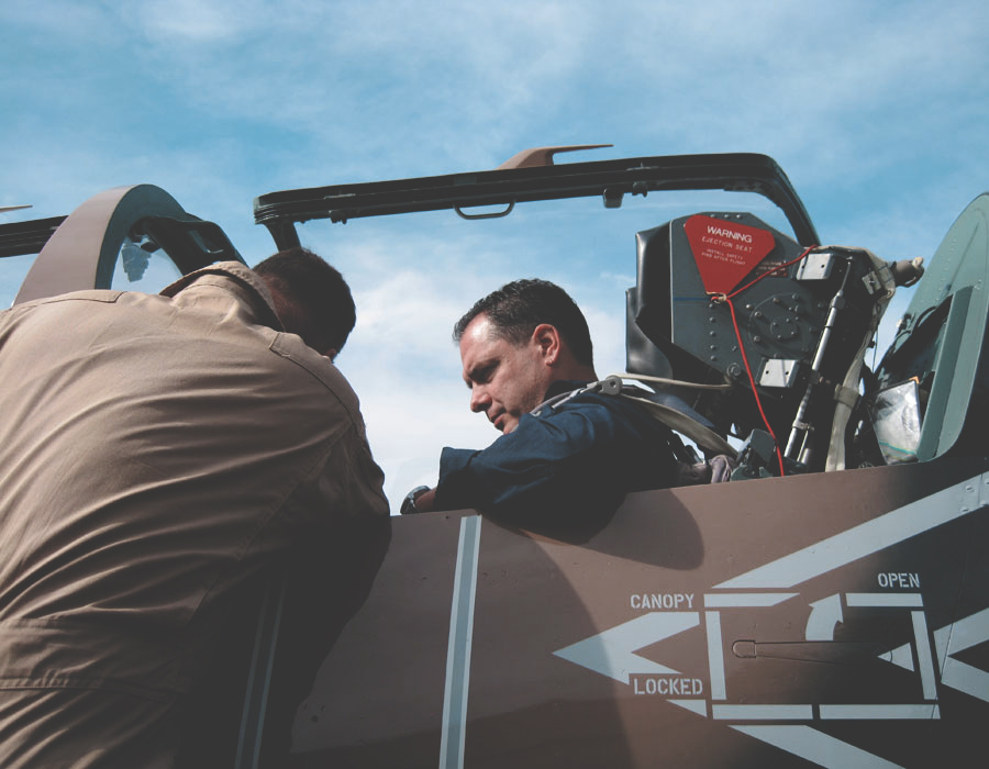 Fly in a Real Fighter Jet in Europe or the USA | MiGFlug.com